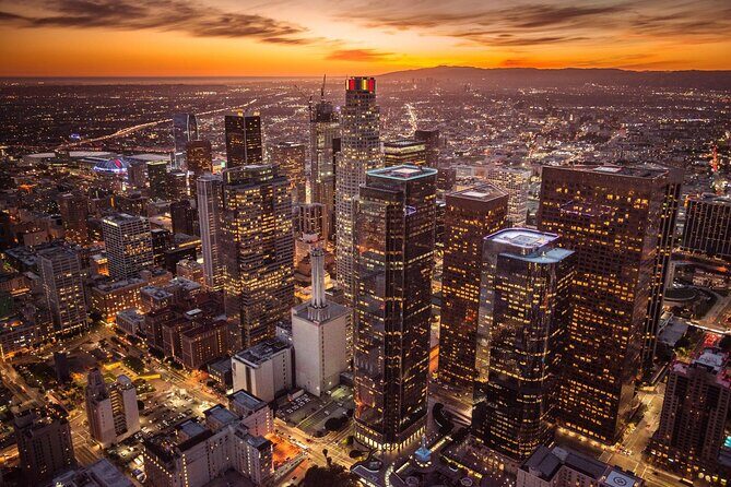Los Angeles Airport LAX Transfer to Long Beach Hollywood Irvine - Who Is This Service Best For?