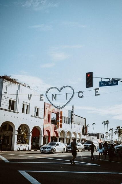 Los Angeles : Downtown Walking Tour With A Guide - A Closer Look at the Tour Itinerary