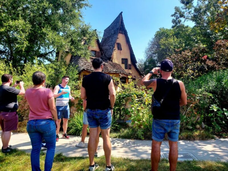 Los Angeles - Gay Sightseeing Booze Bus Tour - Social Aspect and Atmosphere