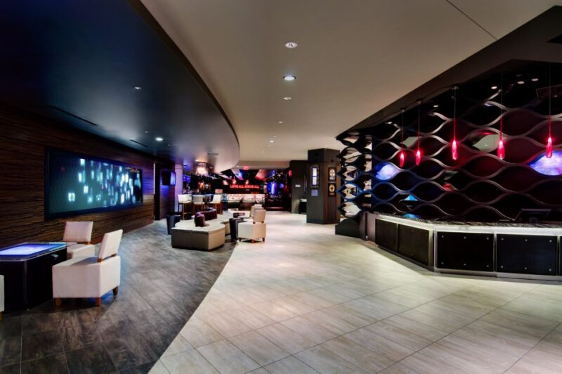 Los Angeles: Meal at the Hard Rock Cafe Hollywood - Los Angeles: Meal at the Hard Rock Cafe Hollywood — A Solid Choice for Music Lovers and Foodies