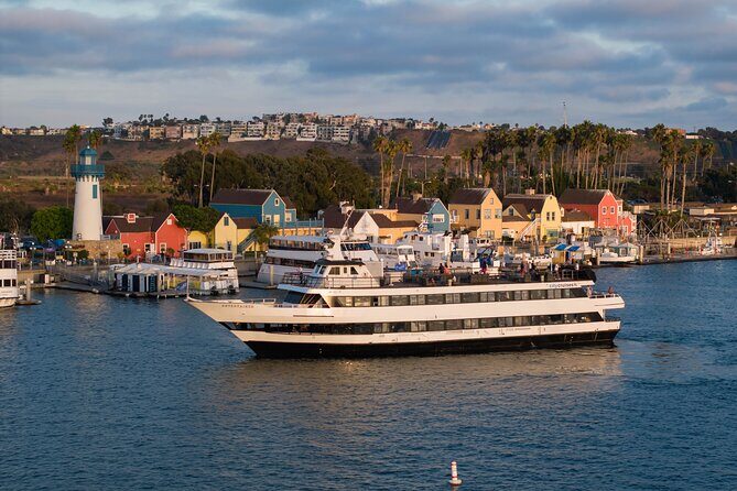 Los Angeles Premier Dinner Cruise from Marina del Rey - A Practical Look at the Los Angeles Premier Dinner Cruise from Marina del Rey