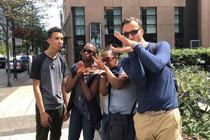 Los Angeles Scavenger Hunt by Crazy Dash - What Makes It Unique?