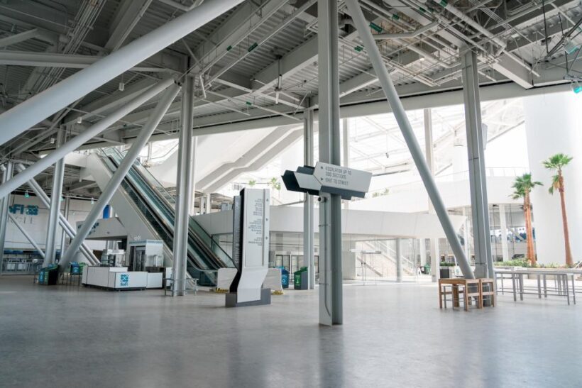 Los Angeles: SoFi Stadium Immersive Behind-the-Scenes Tour - Who Should Book This Tour?