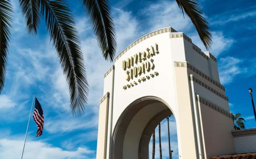 Los Angeles: Universal Studios Entry with Hollywood Bus Tour - An In-Depth Look at the Tour Experience