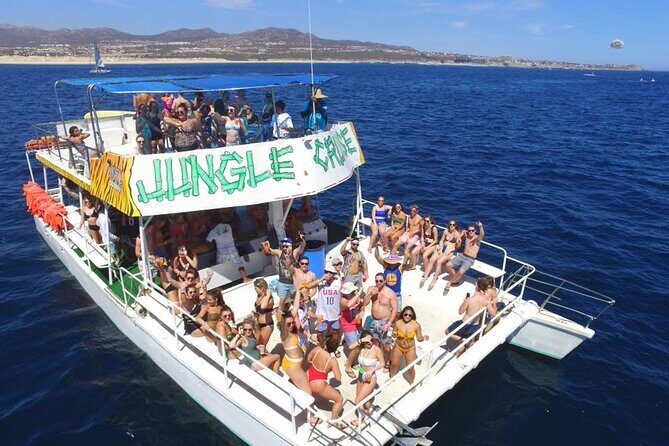Los Cabos Catamaran: Iconic Sunset Cruise with Drinks & DJ - FAQ
