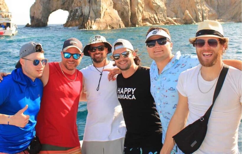 Los Cabos Catamaran: Iconic Sunset Cruise with Drinks & DJ - Authentic Experiences and Traveler Feedback