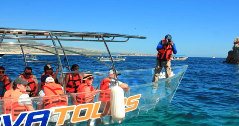 Los Cabos: Get to know the arch on the iconic transparent boat tour - The Pros & Cons