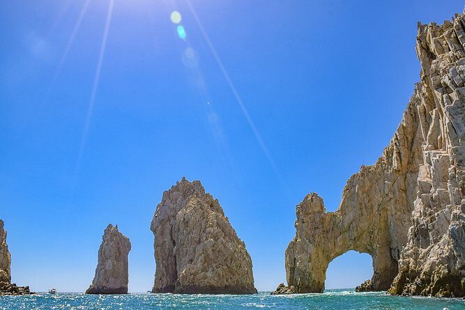 Los Cabos Shared Tour: Explore El Arco and Glass Factory - An In-Depth Look at the Los Cabos Experience