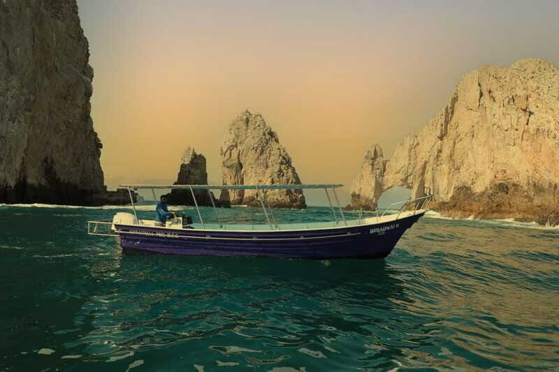 Los Cabos: Sunset Boat Tour to the Arch and Sea Lions - FAQ