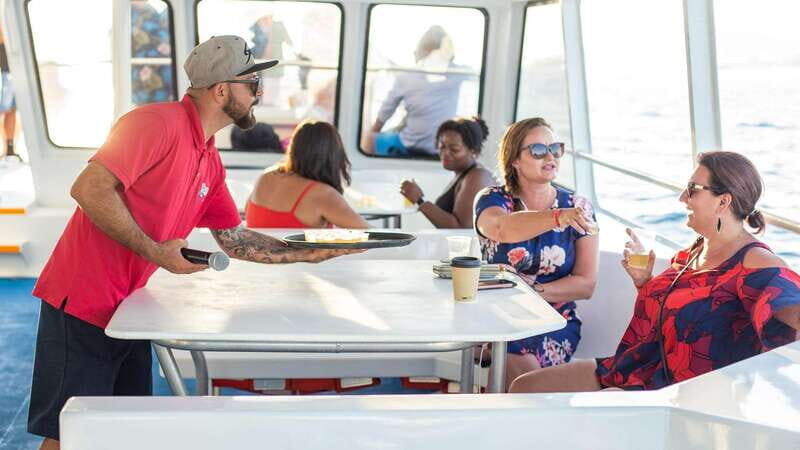 Los Cabos: Sunset Dinner Cruise with Transportation - Practical Details and Tips