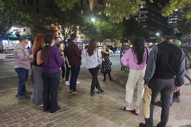 Lost Legends of Texas Pub Crawl in Austin - Group Size and Atmosphere