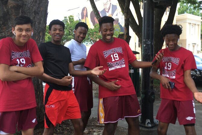 Louisville City Scavenger Hunt Excursion by Wacky Walks - What’s Included and What to Expect