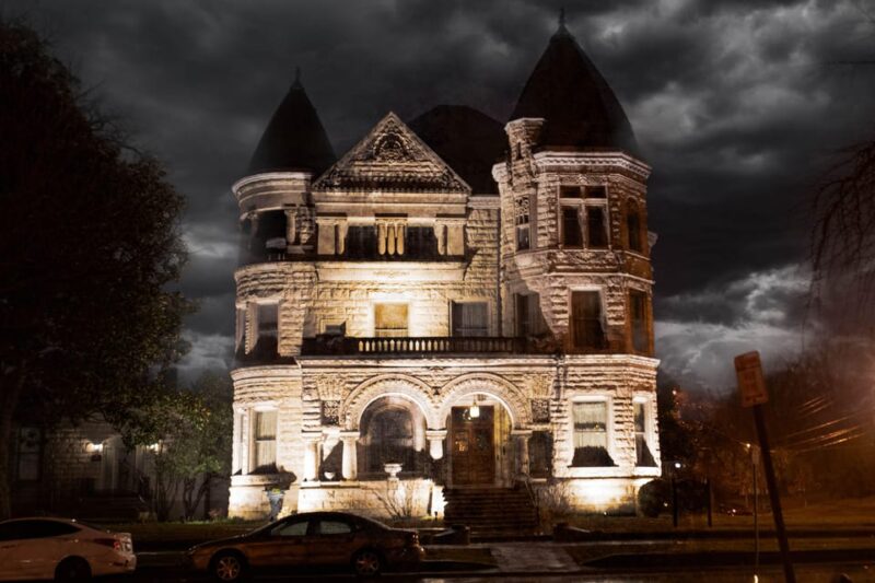 Louisville: Derby City Haunted Walking Tour - Key Points