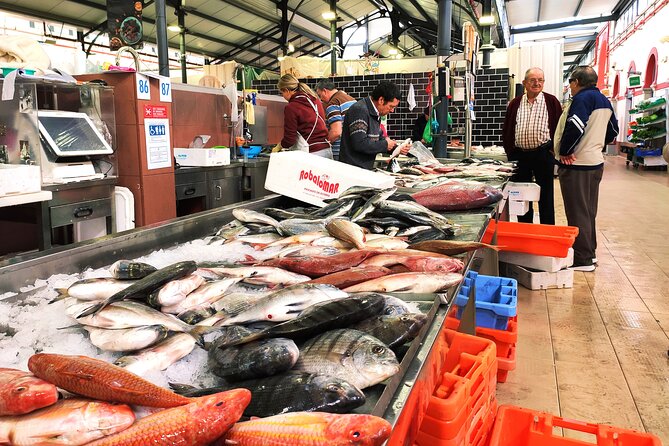 Loule and Estoi Palace Premium Private > VTours Algarve - Pickup and Transportation Details