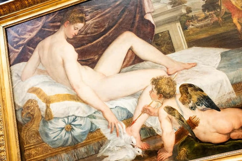 Louvre Art and Mysteries PVT Experience (FR RUS ENG ESP ARA) - FAQ