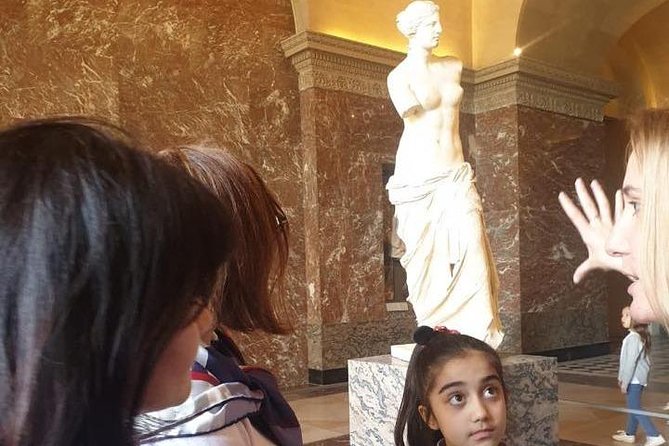 Louvre masterpieces in 2 hours - What to Expect from the Experience