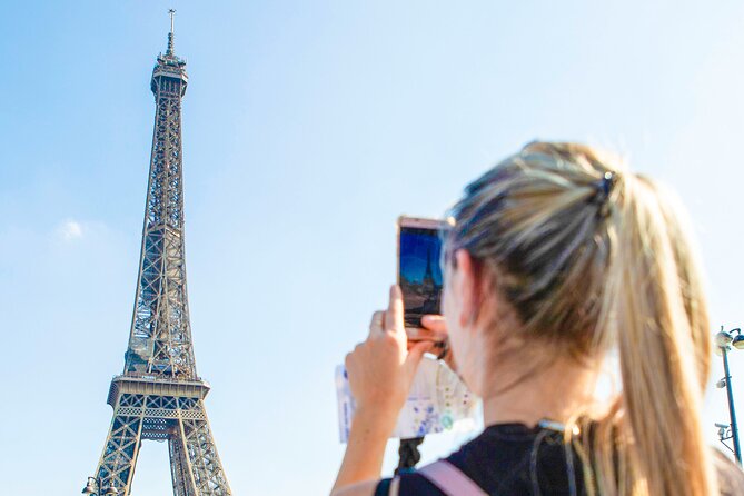 Louvre Museum Guided Tour with 1-Day Hop-On Hop-Off Bus Ticket - A Deep Dive into the Itinerary