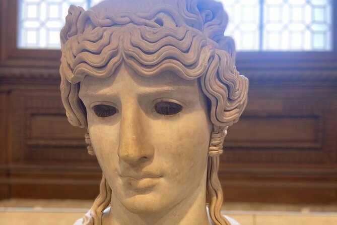 Louvre Private Tour with Skip The Line Entry - Key Points