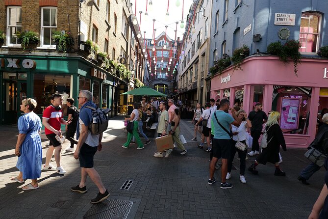 Love London Bike Tour - Experiencing Soho and Chinatown
