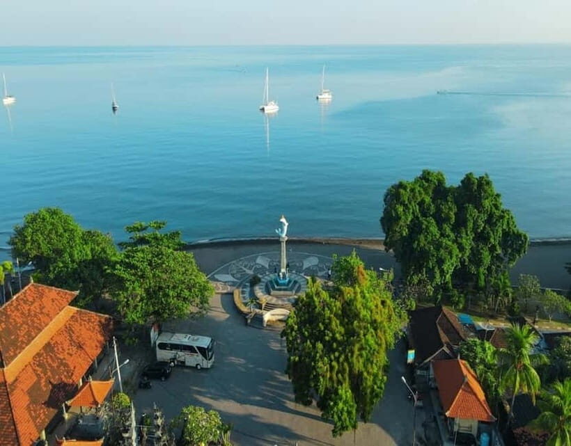 Lovina Package Tours ( Inclusive ) - Day 2: Relaxation at Lovina & Sunrise Dolphin Watching
