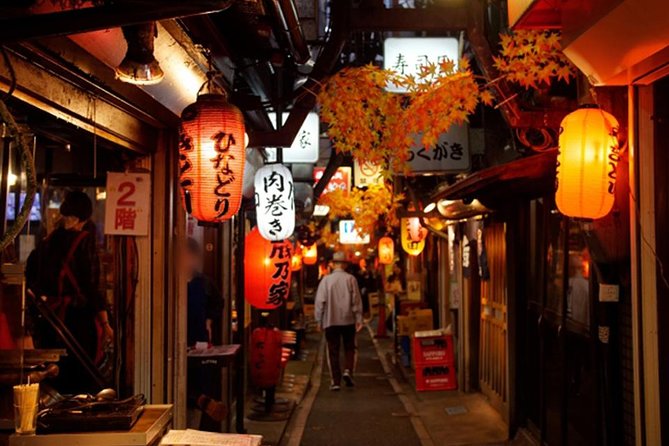 Low-Cost Local Pub & Bar Crawling - Meeting the Guide