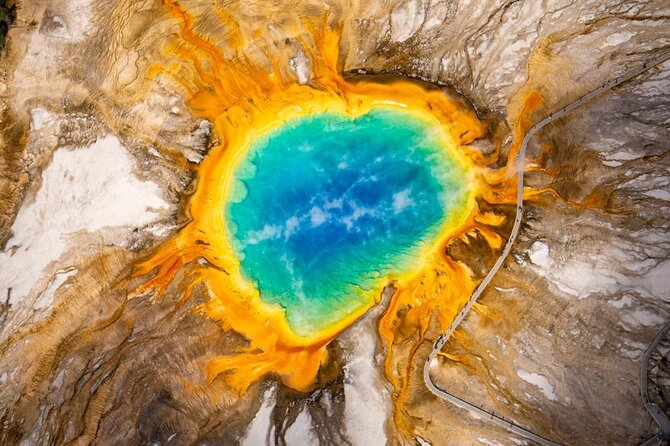 Lower Loop: Hot Springs & Geysers | West Yellowstone | PRIVATE - What to Expect