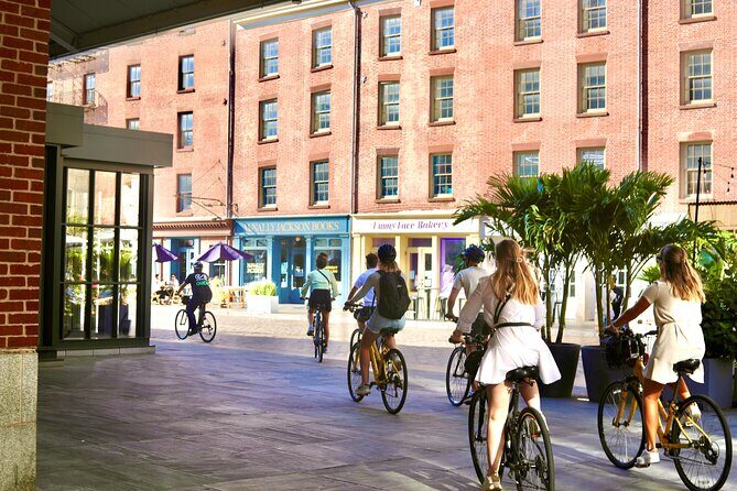 Lower Manhattan and Brooklyn Bridge Guided Fiets Tour (Dutch) - FAQs
