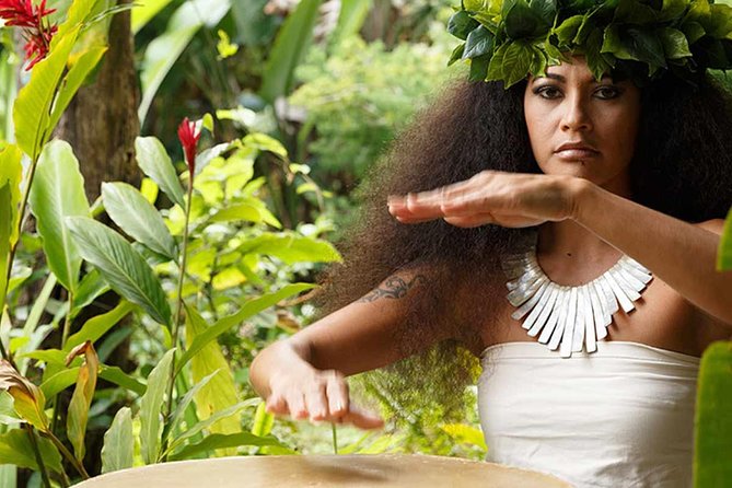 Luau Kalamaku on Kauai With Manor House 4-Course Dinner & Show - The Spectacular Luau Show