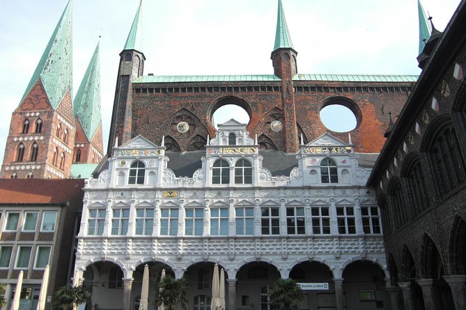 Lübeck Day Trip From Hamburg By Train With Private Guide And Lunch - Traditional Lunch and Local Cuisine