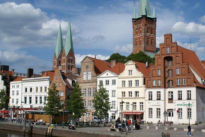 Lübeck Day Trip From Hamburg By Train With Private Guide And Lunch - Booking Information and Pricing