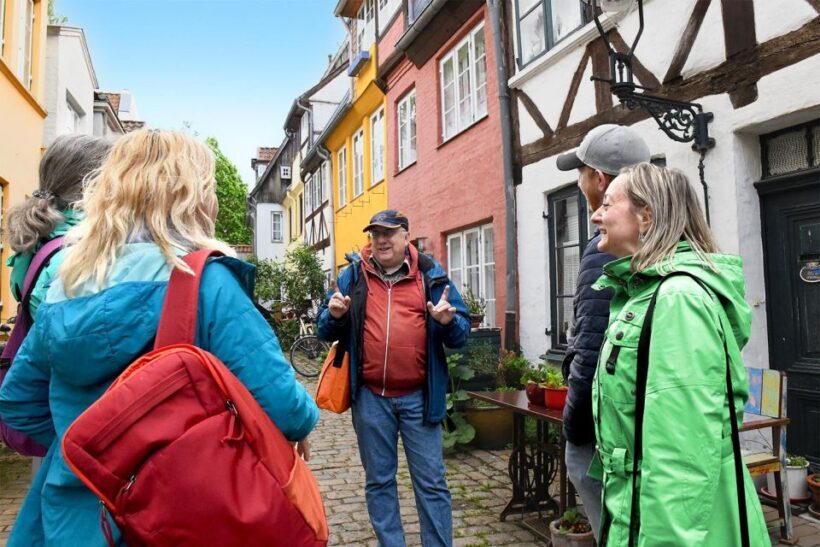 Lübeck: entertaining guided tour to old town highlights - Introduction