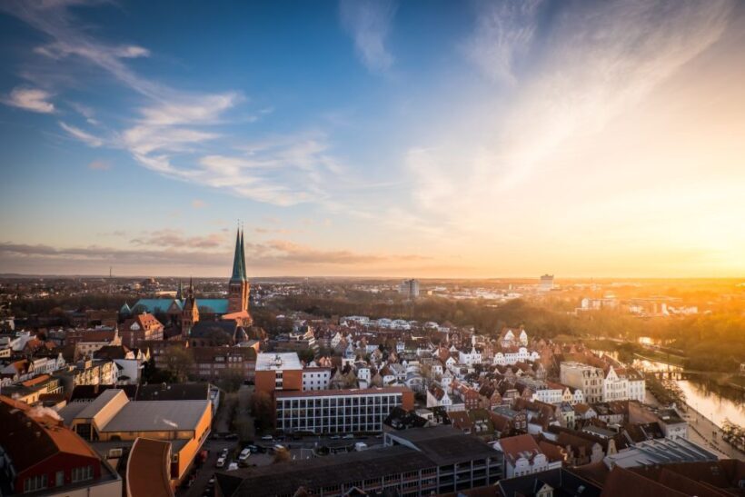 Lübeck: Old Town Highlights Private Walking Tour - Exploring Lübeck’s Old Town with a Private Guide