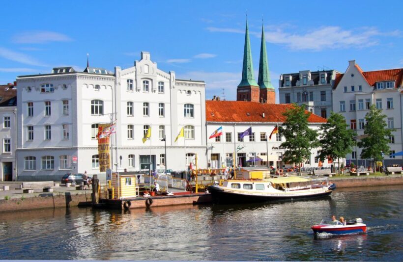 Lübeck: Old Town Highlights Private Walking Tour - Who Should Consider This Tour?