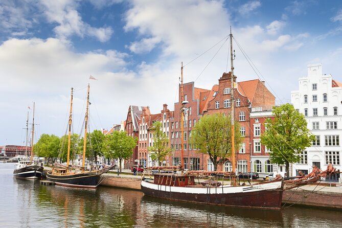 Lübeck Scavenger Hunt and Highlights Self-Guided Tour - Tips for Enhancing Your Experience