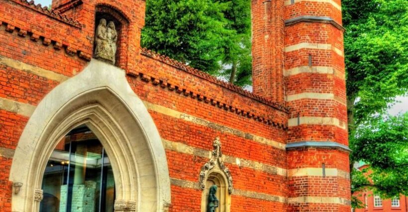 Lübeck: St. Anne's Museum with City Walking Tour Option - The Experience: A Closer Look