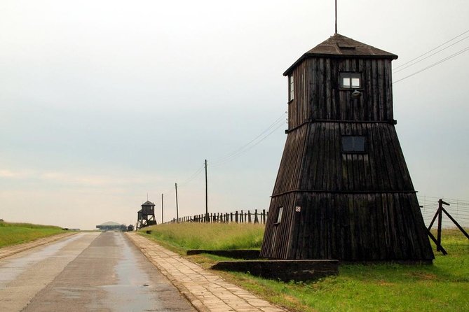 Lublin and Majdanek Small Group Tour from Warsaw with Lunch - How the Price Reflects the Experience