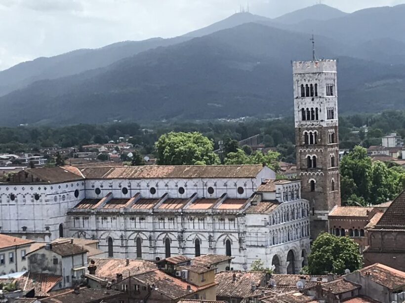 Lucca: 2-Hour City Center Walking Tour - The Experience in Detail