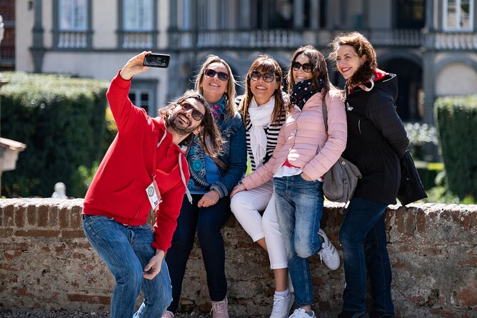 Lucca Aperitivo Evening Walk With Food and Wine for Small Groups - Dining and Drinking on the Tour