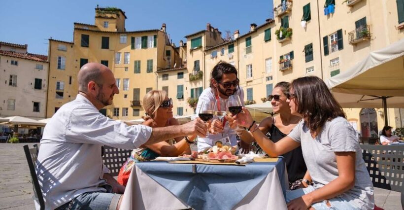 Lucca: Morning Food Tour with Snacks and Coffee - The Guide Experience: Why It Matters