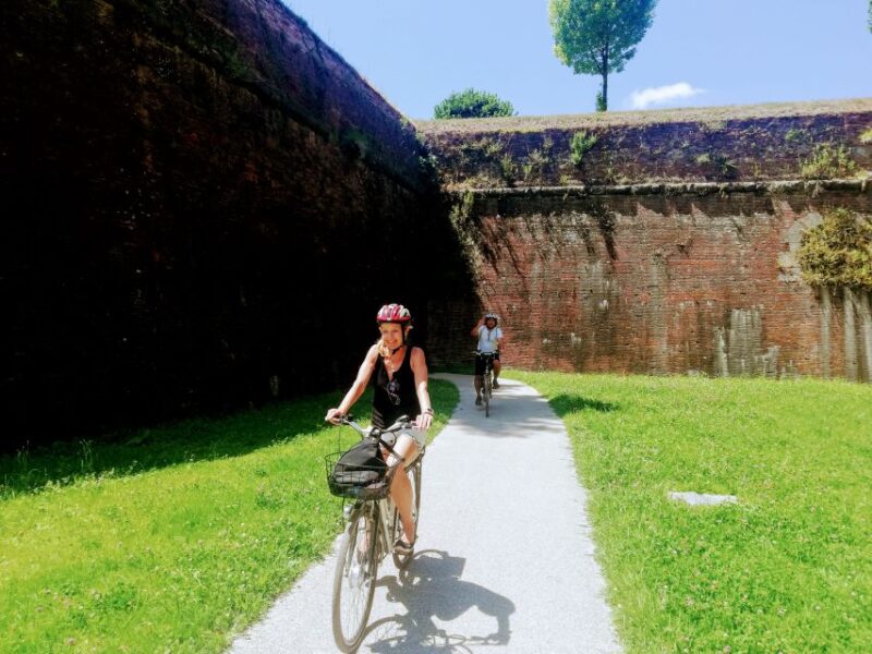 Lucca Sightseeing Tour by E-bike or City bike - An In-Depth Look at the Lucca Bike Tour