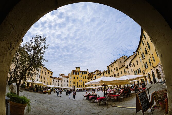 Lucca: Taste Tuscany on a Full Meal Food Tour by Do Eat Better - Guided Tour Experience