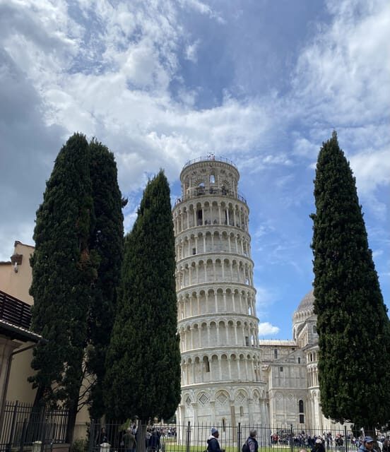 Lucca tour & Pisa tower + Wine Tasting by van from La Spezia - Who Will Love This Tour?