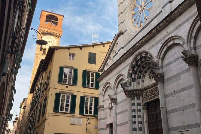 Lucca: Walking to Discover the City of 100 Churches - The Vibrant Piazza Dellanfiteatro