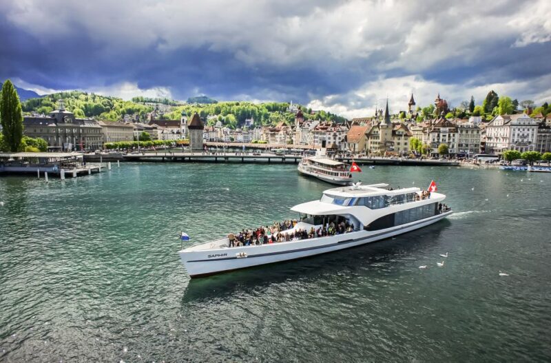 Lucerne: 1-Hour Cruise on Panoramic Yacht - Exploring Lucernes Panoramic Yacht