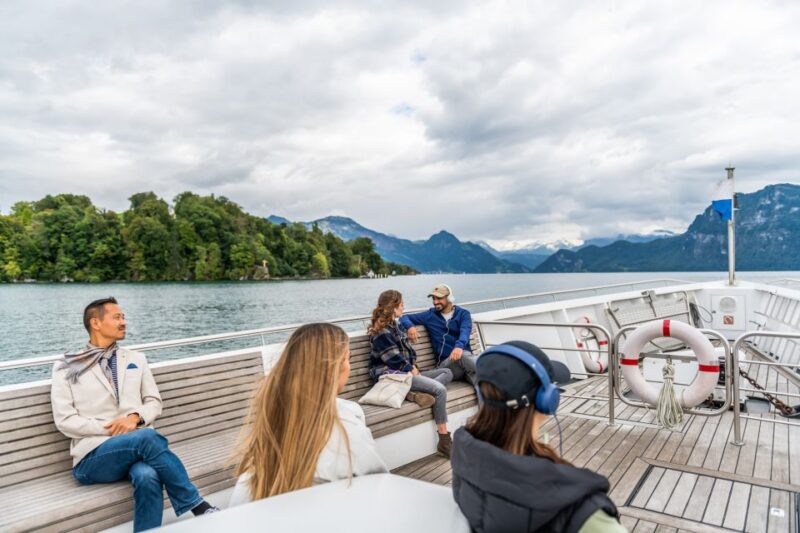 Lucerne: 1-Hour Cruise on Panoramic Yacht - Multilingual Audio Guide Experience