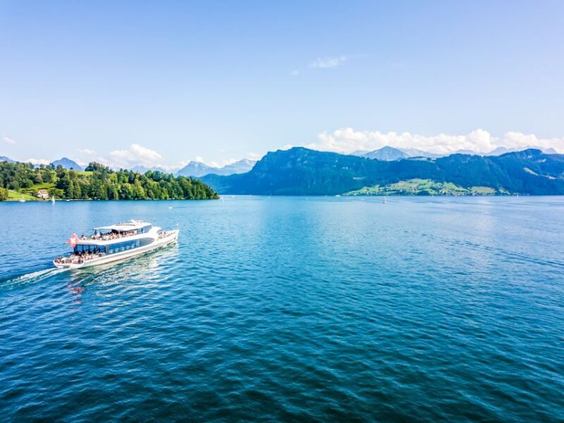 Lucerne: 1-Hour Cruise on Panoramic Yacht - Discovering the Beauty of Lake Lucerne