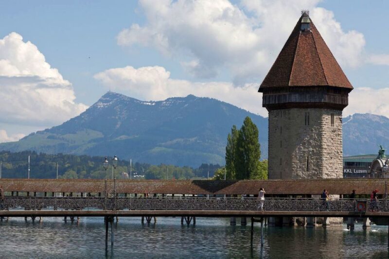Lucerne: Classic City Walking Tour - Exploring the Lion Monument