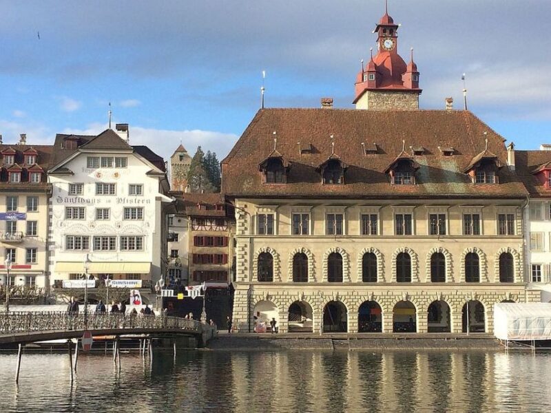 Lucerne: Classic City Walking Tour - Discovering the Musegg Wall