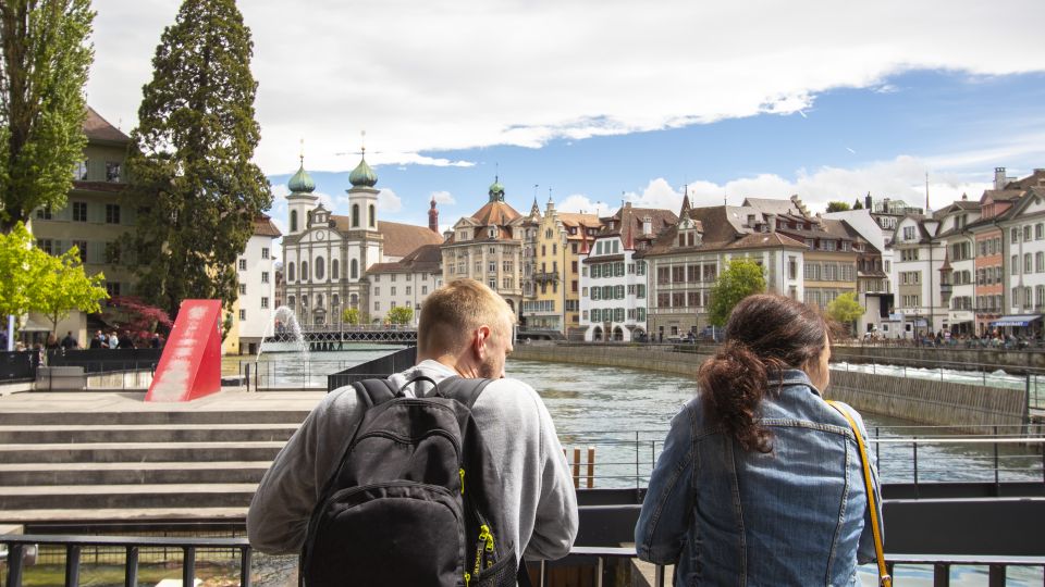 Lucerne: Express Walk With a Local in 60 Minutes - Maximizing Time in Lucerne