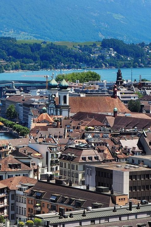 Lucerne: Interlaken & Grindelwald Exclusive Private Day Tour - Itinerary Highlights